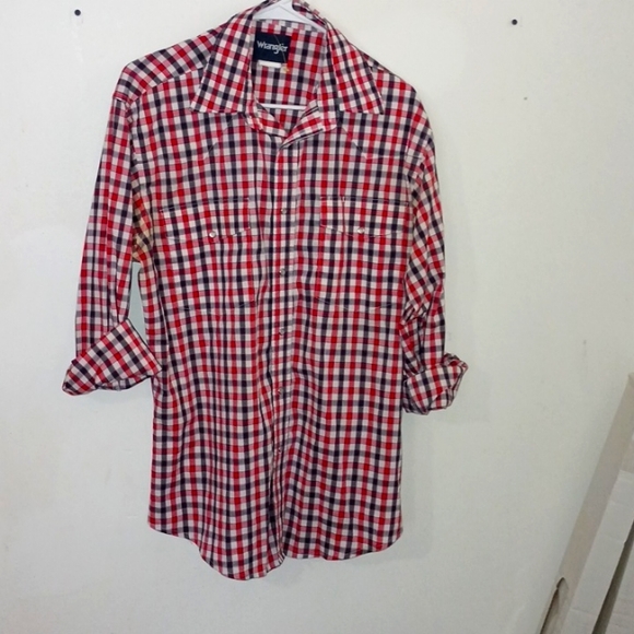 Wrangler | Shirts | Wrangler Checkered Button Down Shirt See Pics Has ...